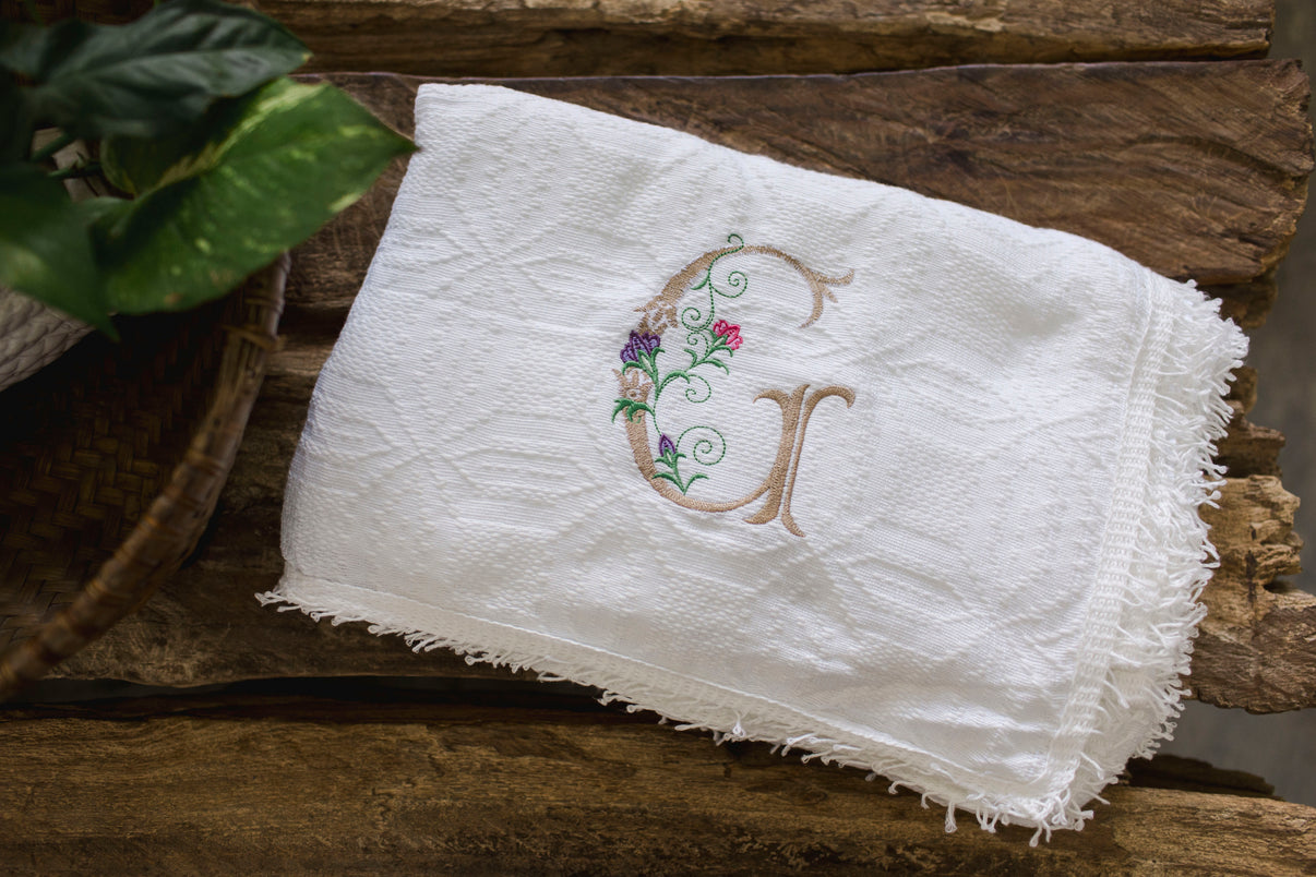 Trambia Inabel Blankets with Embroidery – Kostura Maria